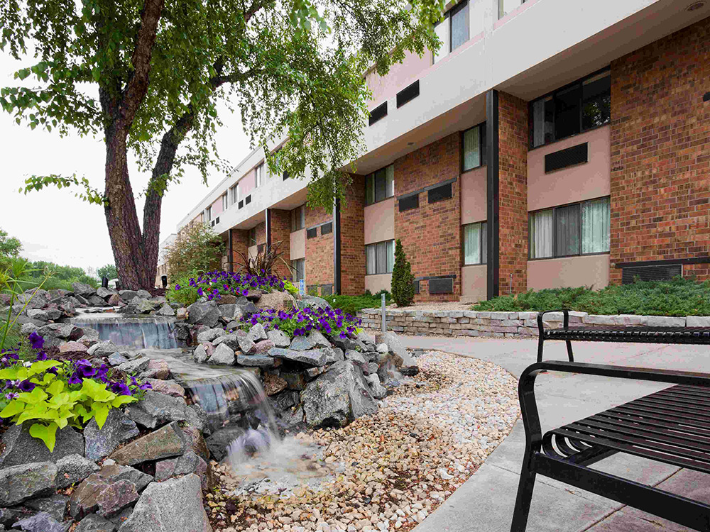 St. Cloud Hotel Photos | Holiday Inn & Suites